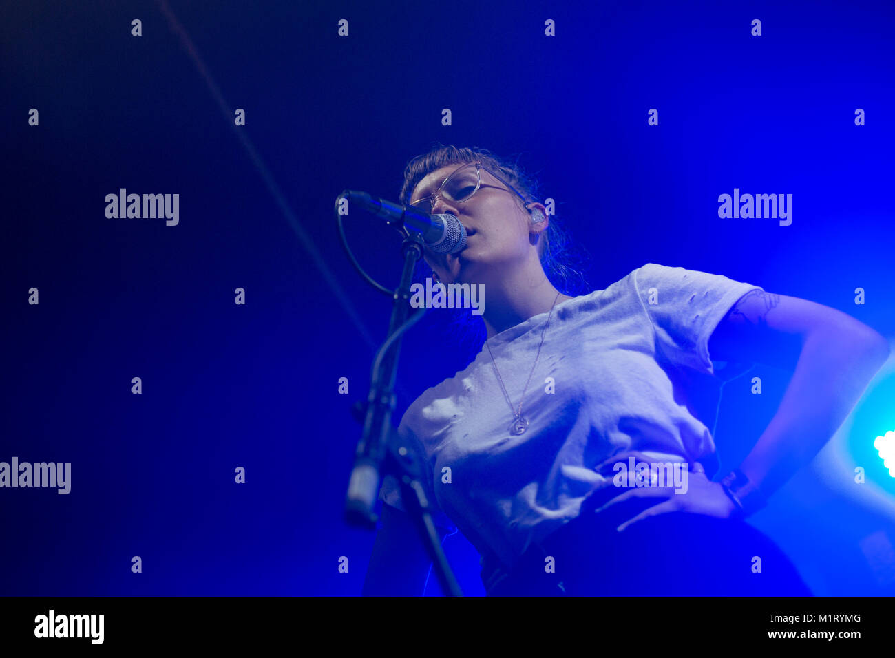 American folk pop singer hi-res stock photography and images - Alamy