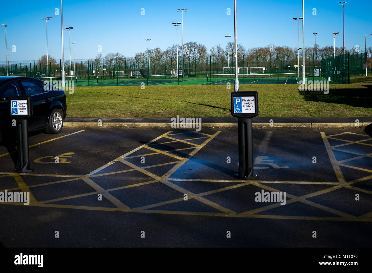 Disabled car park bollard hi-res stock photography and images - Alamy