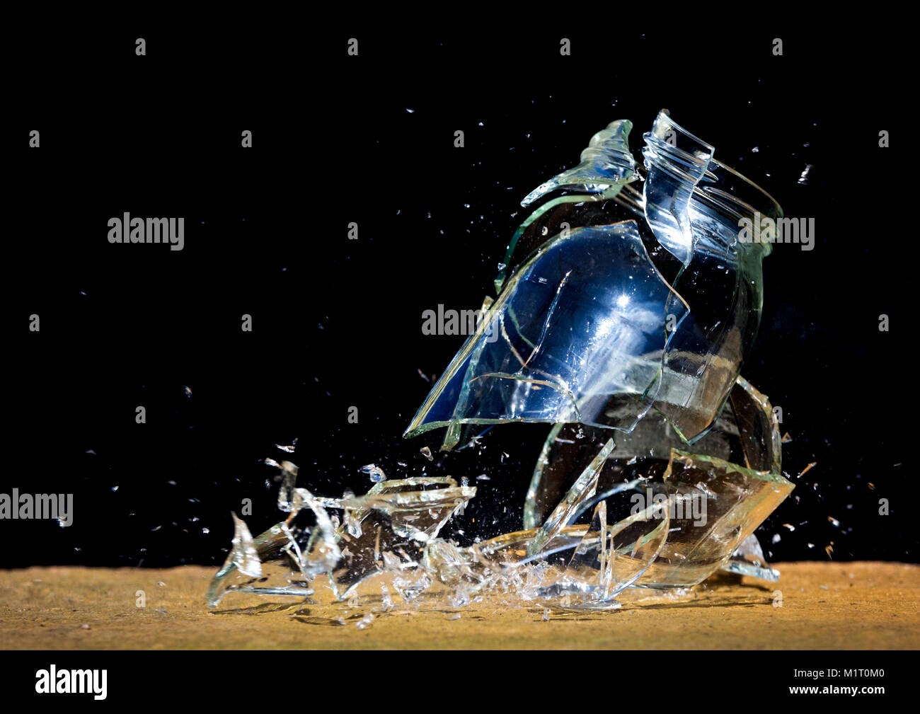 Floor broken glass pieces hi-res stock photography and images - Alamy