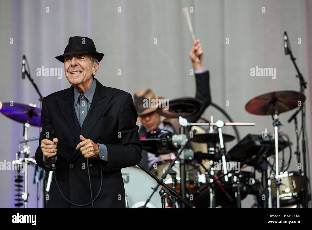 Leonard cohen hi-res stock photography and images - Alamy