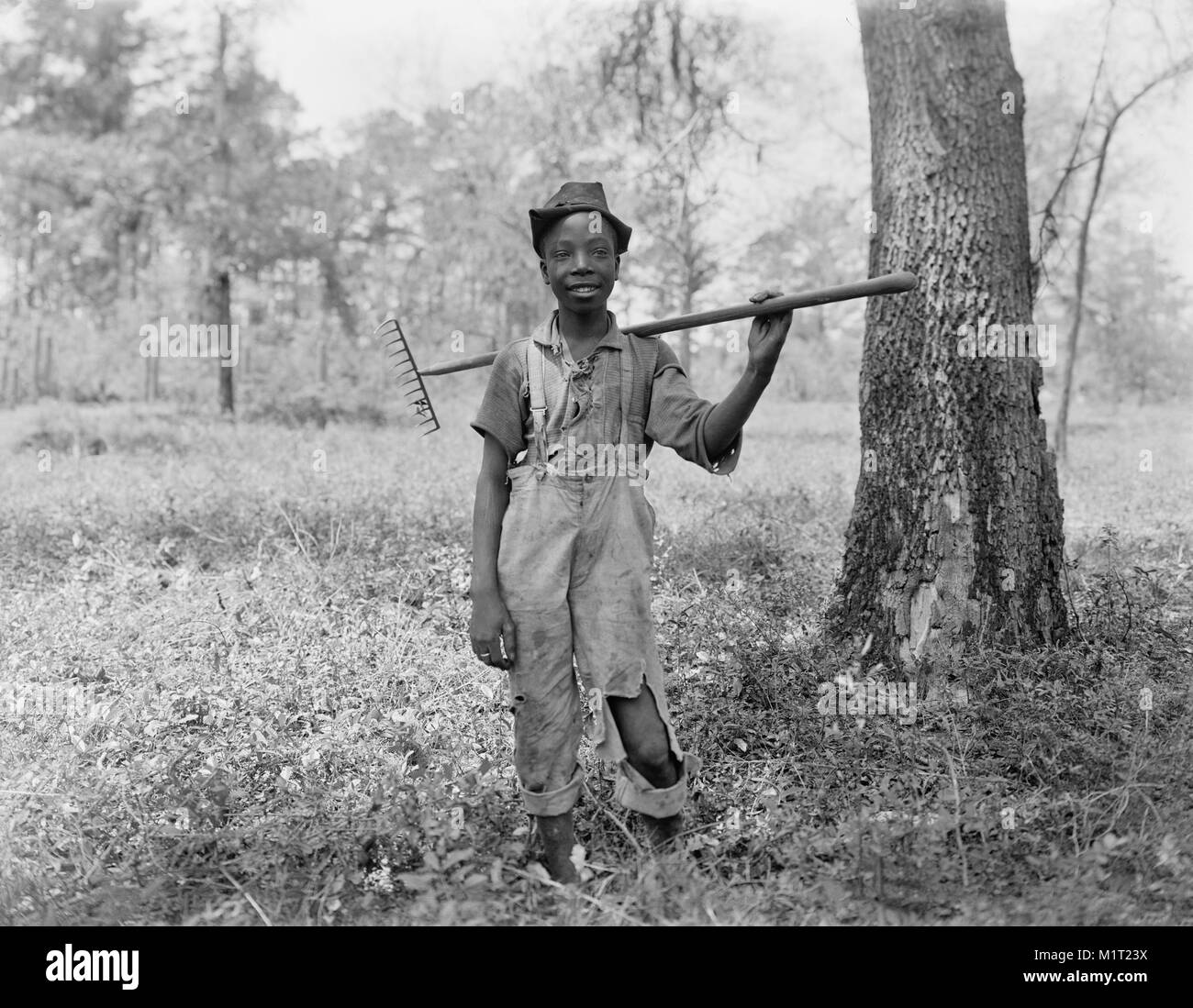 Early 1900s poverty hi-res stock photography and images - Alamy