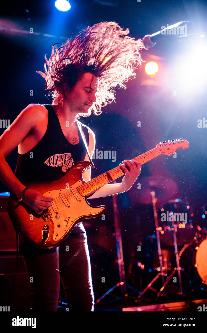 Rock Band Cake In Concert High Resolution Stock Photography and Images ...