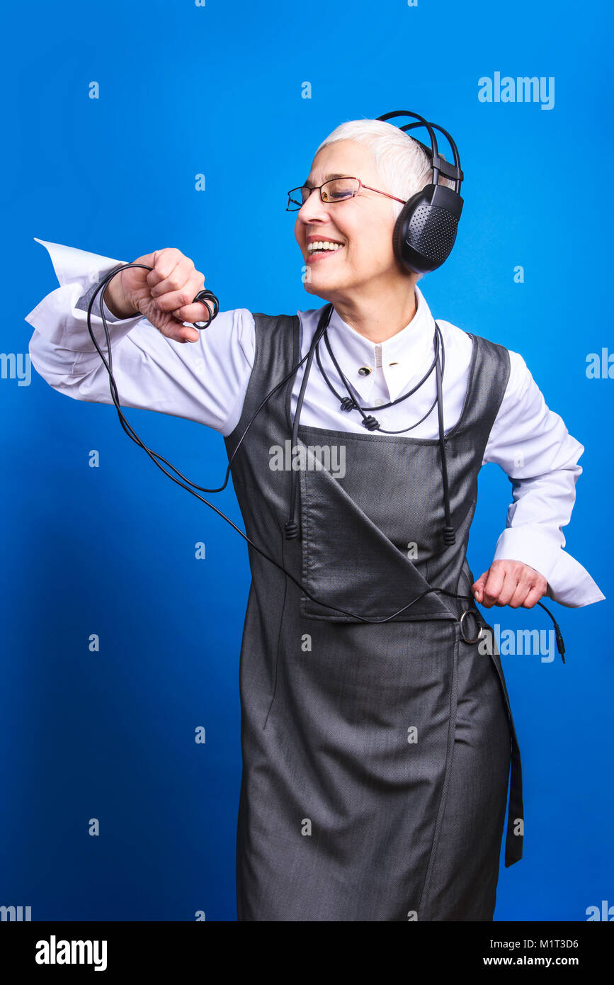 Grandma dancing hi-res stock photography and images - Alamy