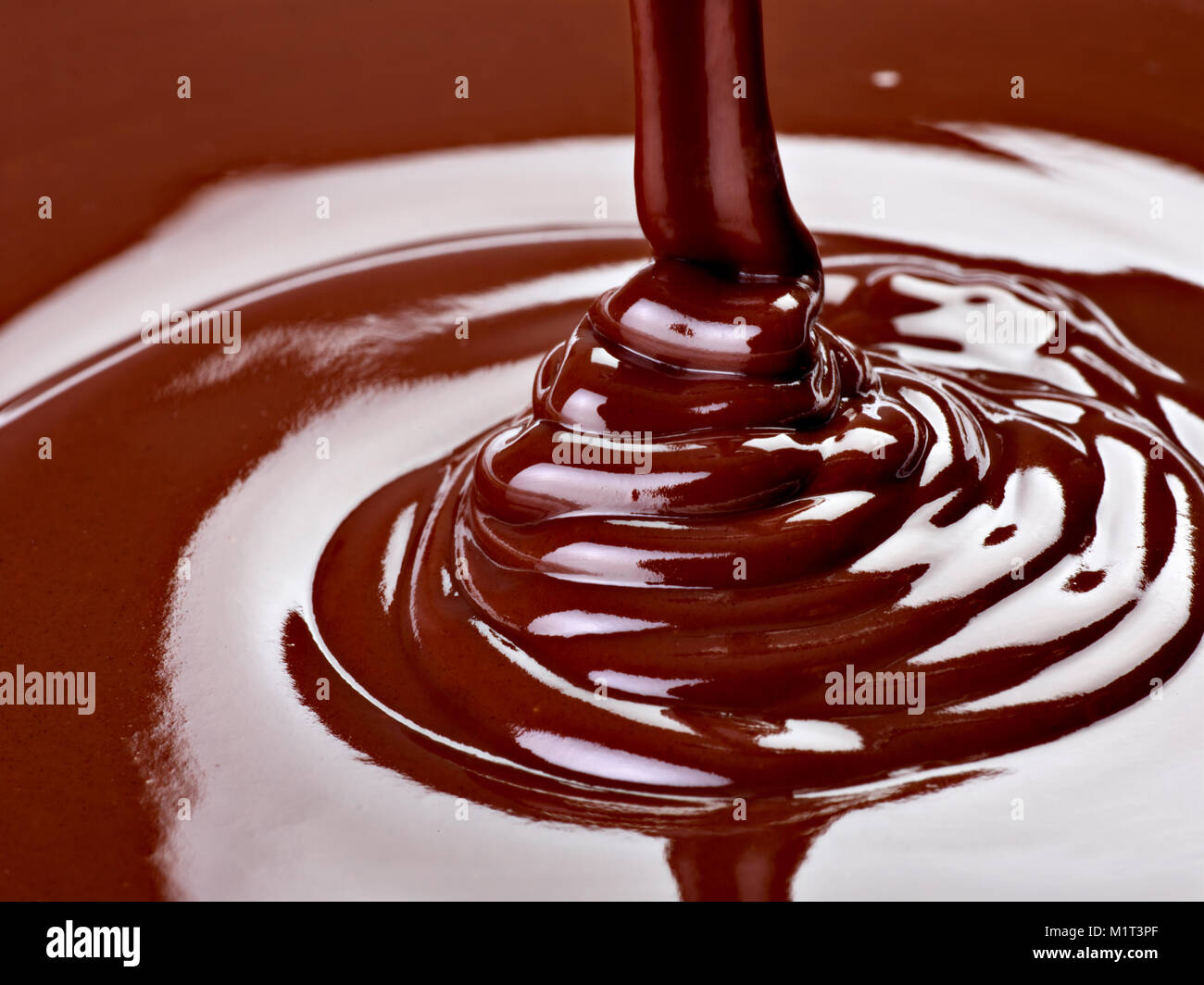 close up of chocolate syrup Stock Photo - Alamy