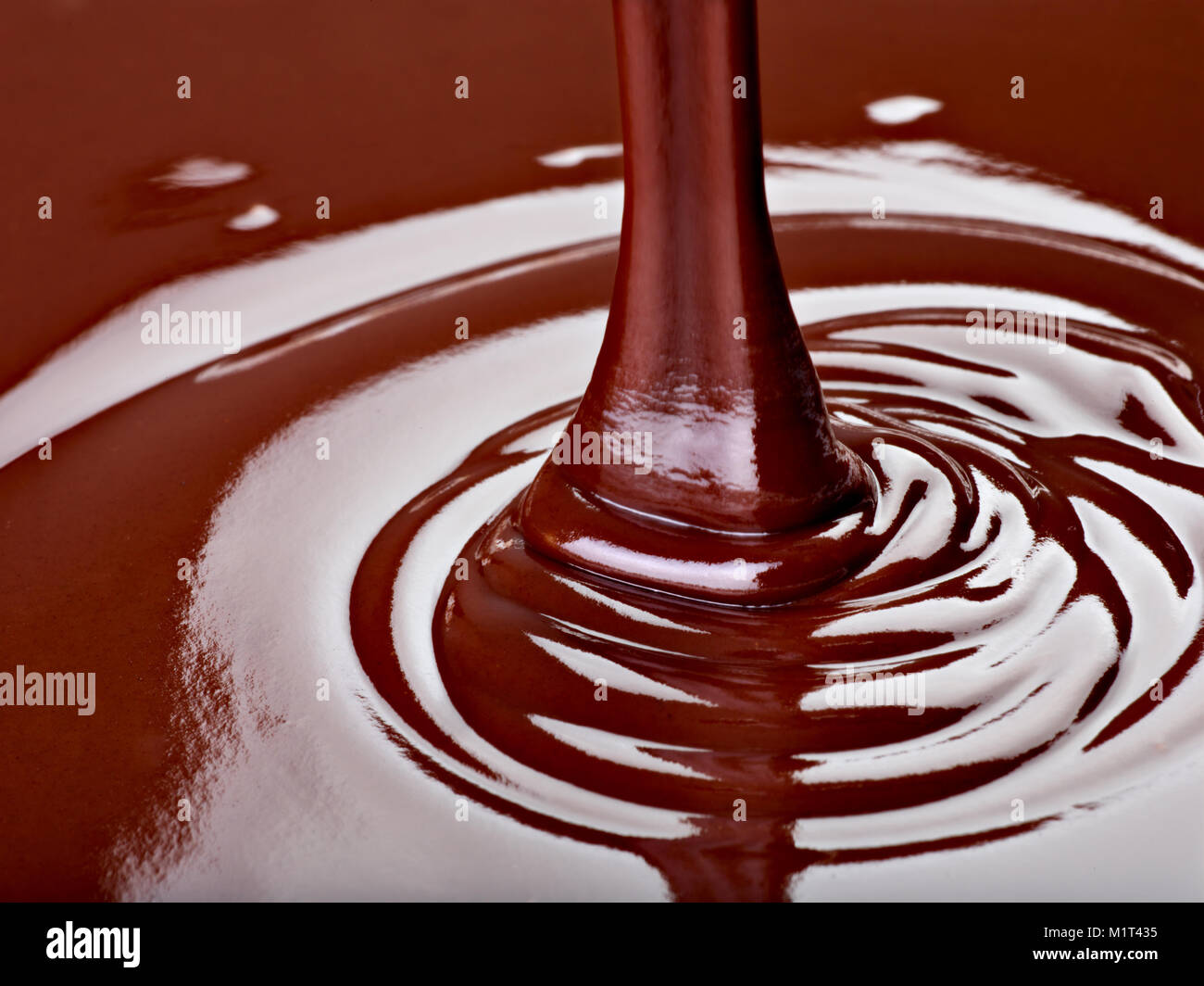 close up of chocolate syrup Stock Photo - Alamy