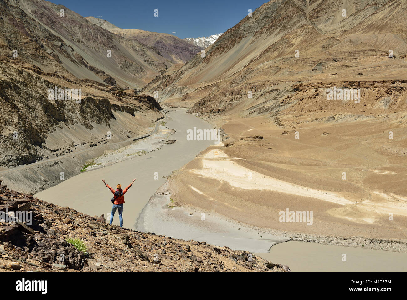 View indus river leh ladakh hi-res stock photography and images - Alamy