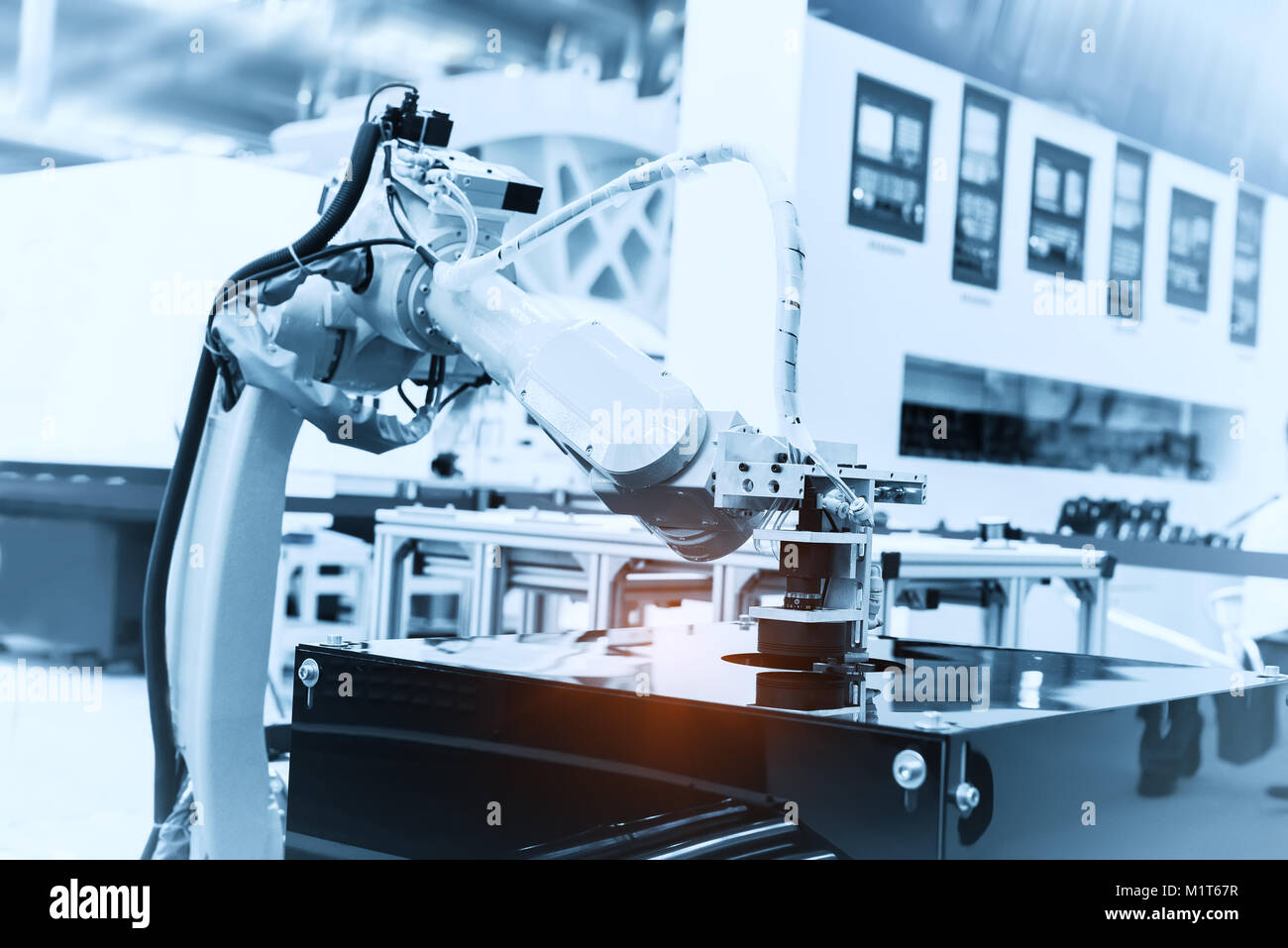Robotic machine vision system in factory Stock Photo - Alamy