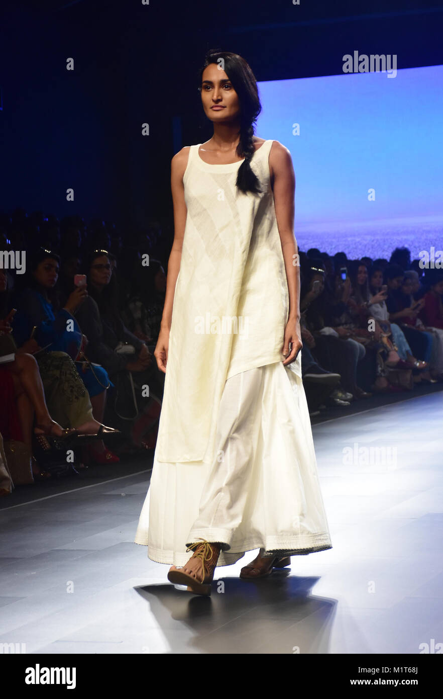 Mumbai, India. 01st Feb, 2018. Models displaying collection of ...