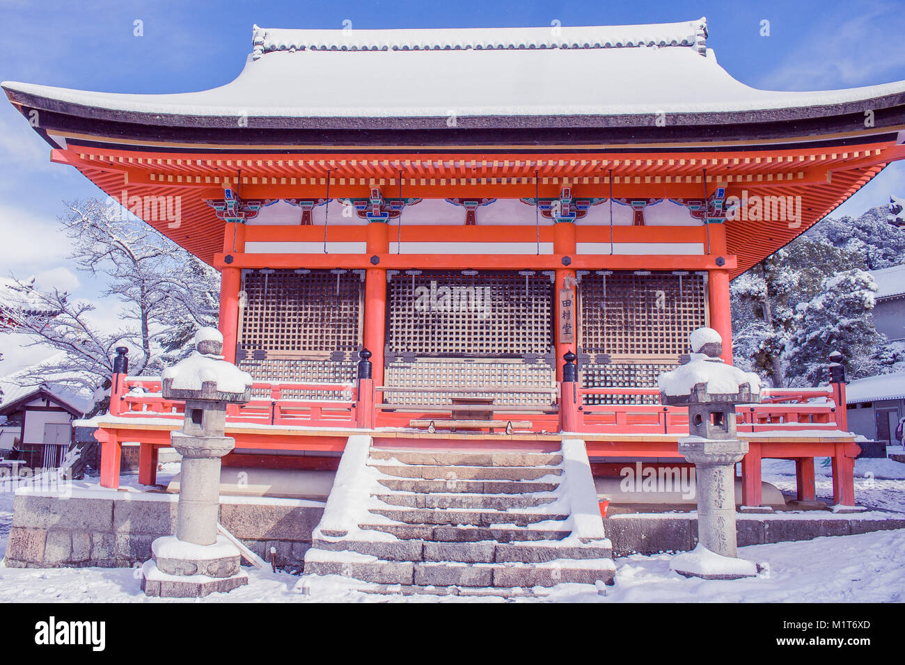 Beautiful winter seasonal of Red Pagoda at Kiyomizu-dera temple ... Beautiful winter seasonal of Red Pagoda at Kiyomizu-dera temple ...
