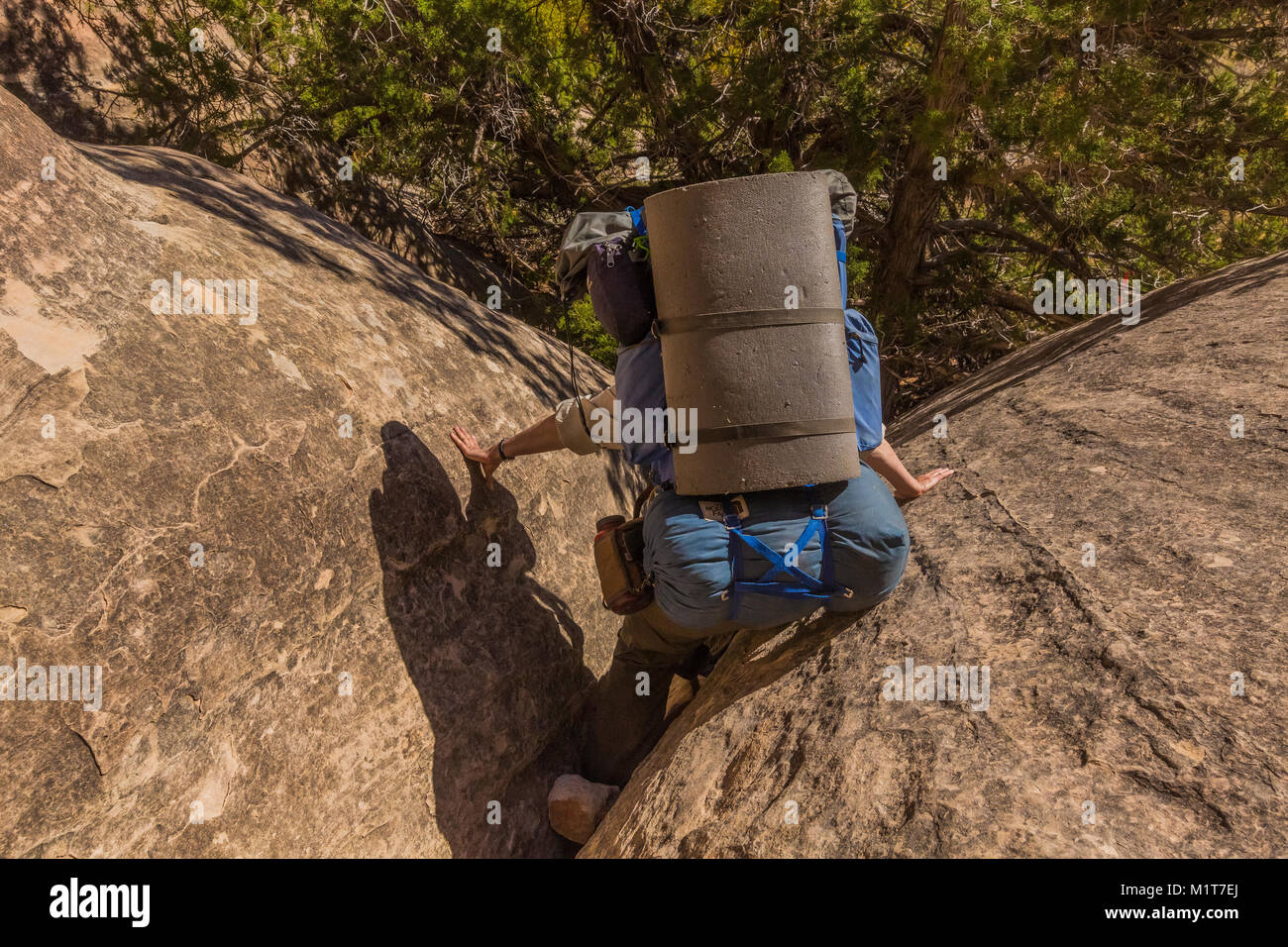 External frame pack hi-res stock photography and images - Alamy