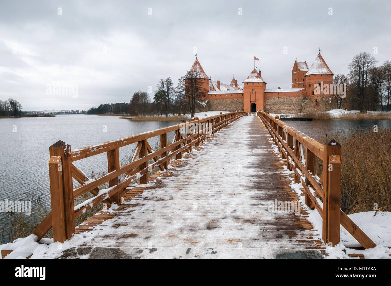 Medieval castle in trakai winter hi-res stock photography and images ...