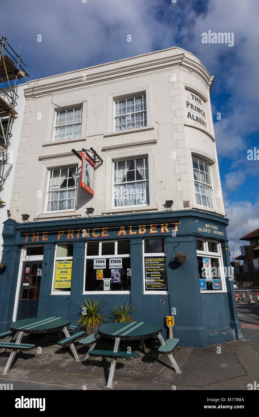 The prince albert pub hi-res stock photography and images - Alamy
