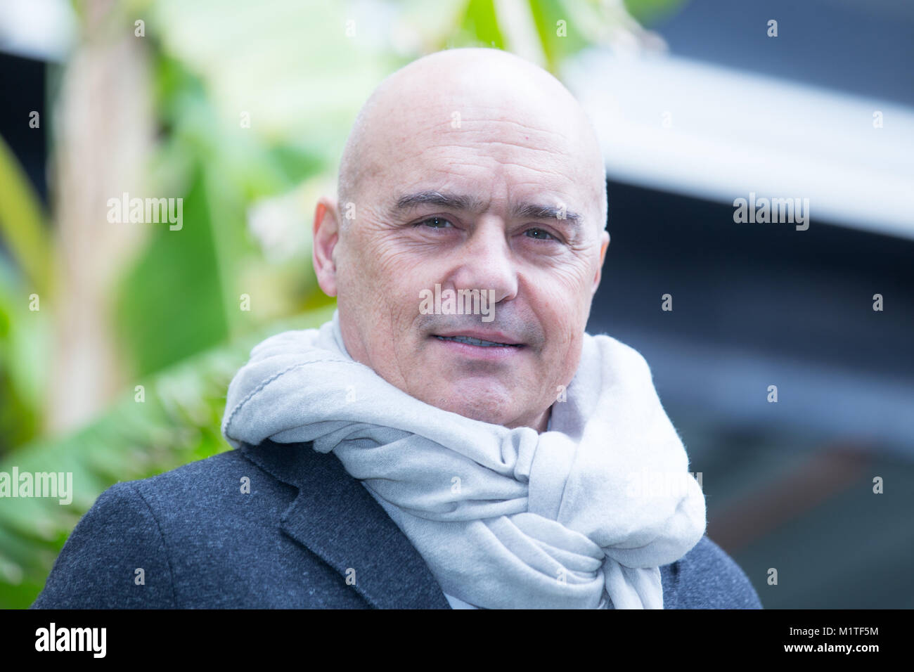 Italian actor luca zingaretti hi-res stock photography and images - Alamy