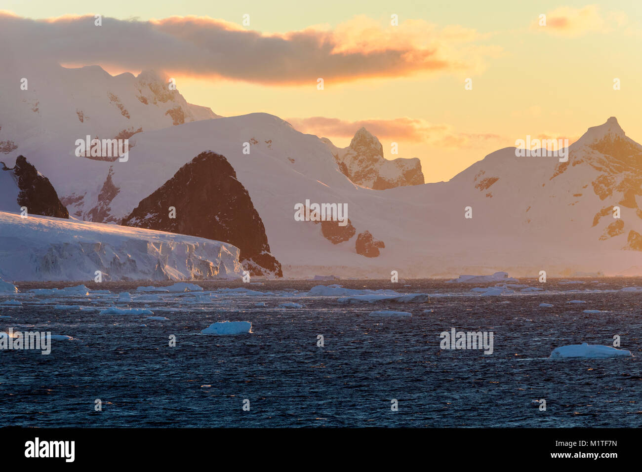 Sea ice & snow covered Antarctica landscape; RongÃ© Island; Arctowski ...