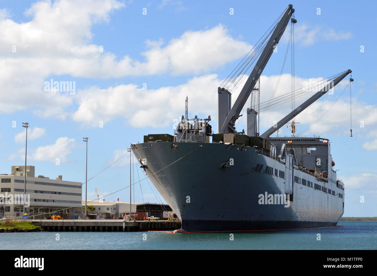 The USNS Mendonca, a Bob Hope-class Large, Medium-Speed Roll-on/Roll ...