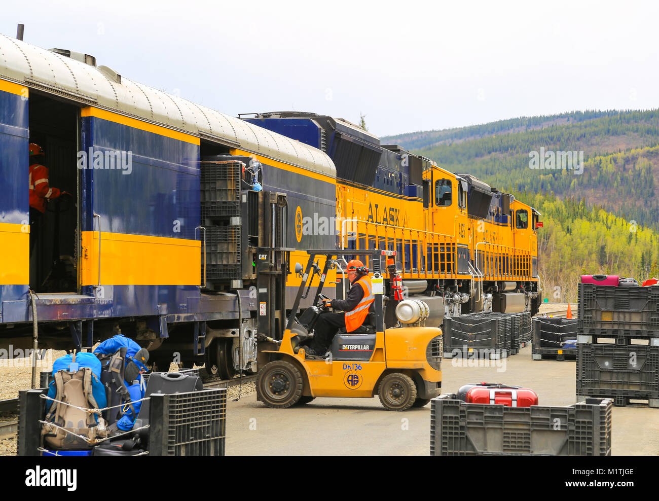 Baggage wagon hi-res stock photography and images - Alamy