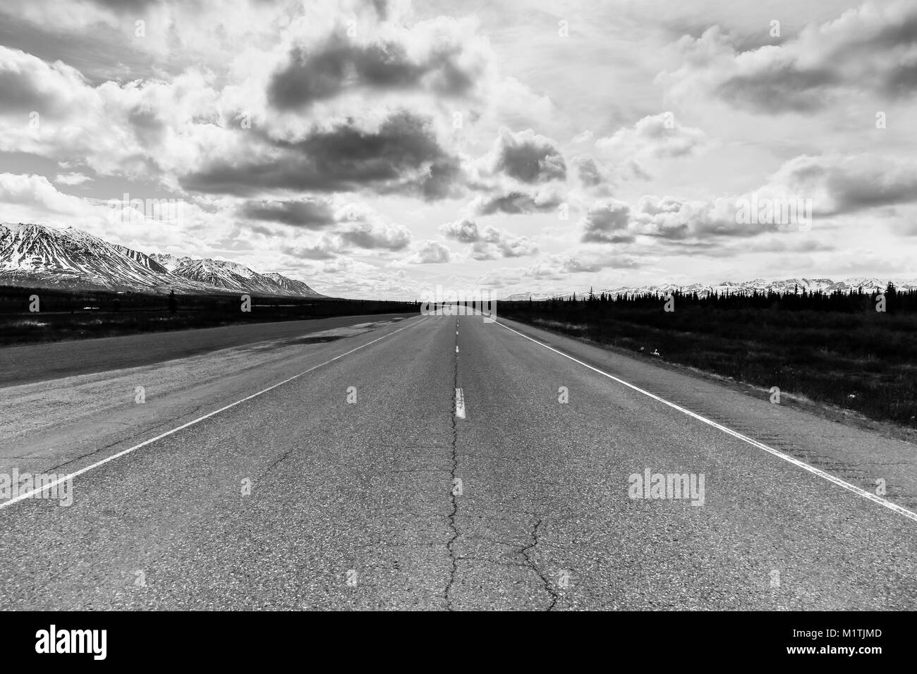 Parks highway alaska Black and White Stock Photos & Images - Alamy