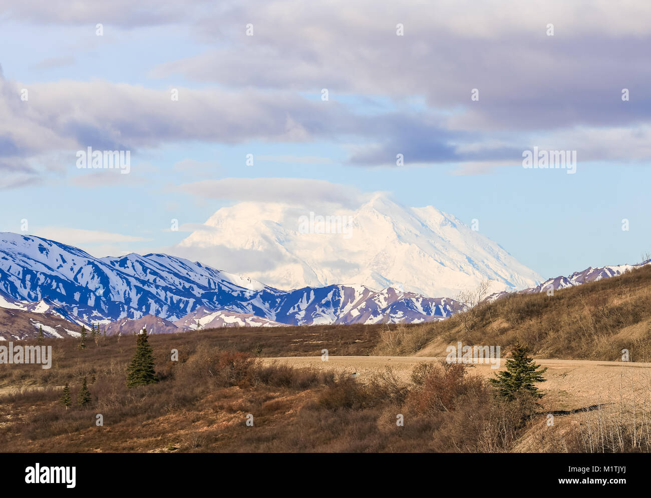 Denali peak hi-res stock photography and images - Alamy