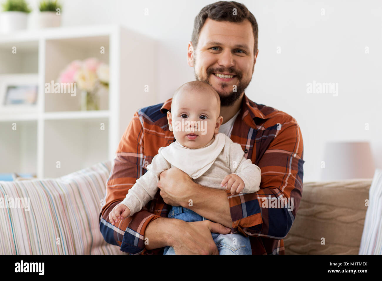 happy father with little baby boy at home Stock Photo - Alamy