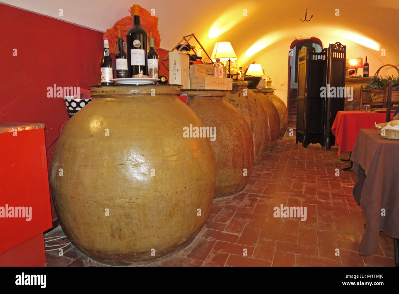 Olive oil jars hi-res stock photography and images - Alamy