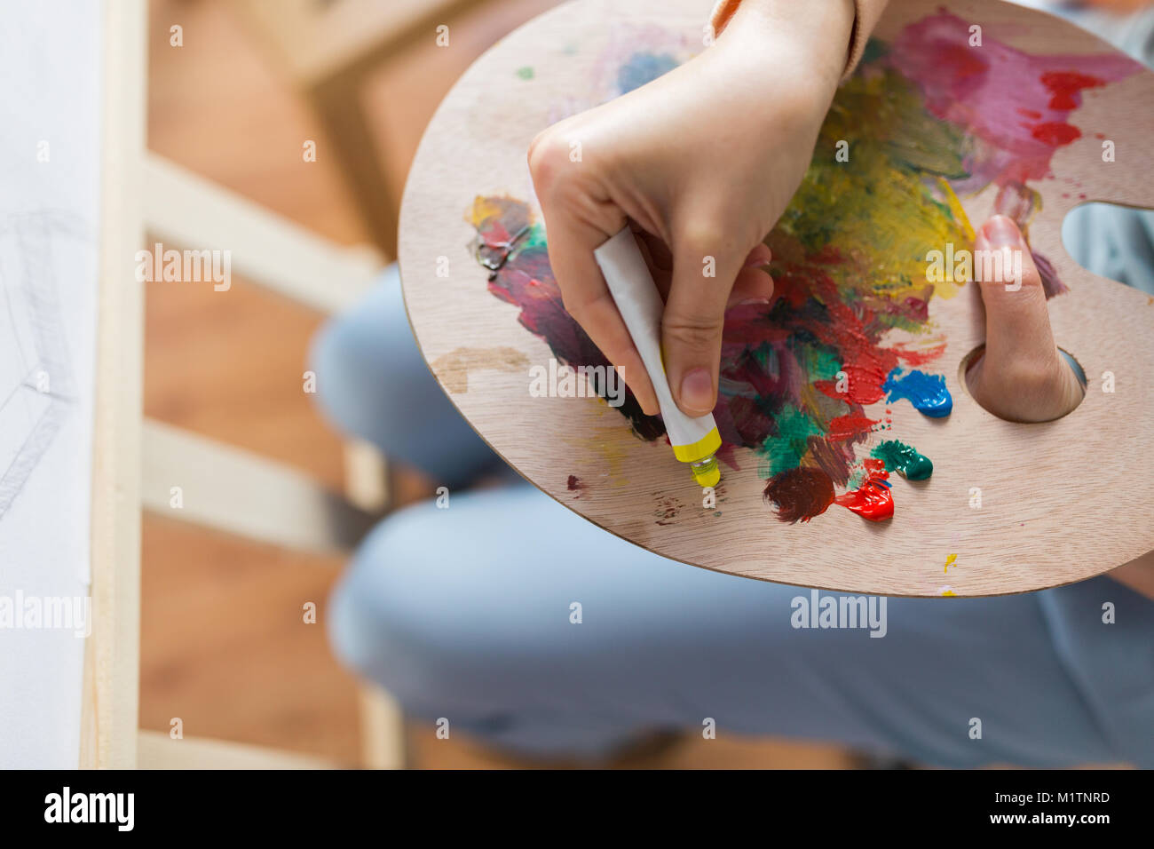 Palette paint hi-res stock photography and images - Alamy