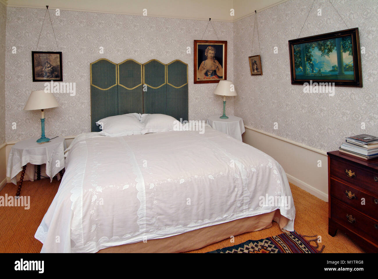 Bruce chatwin hi-res stock photography and images - Alamy