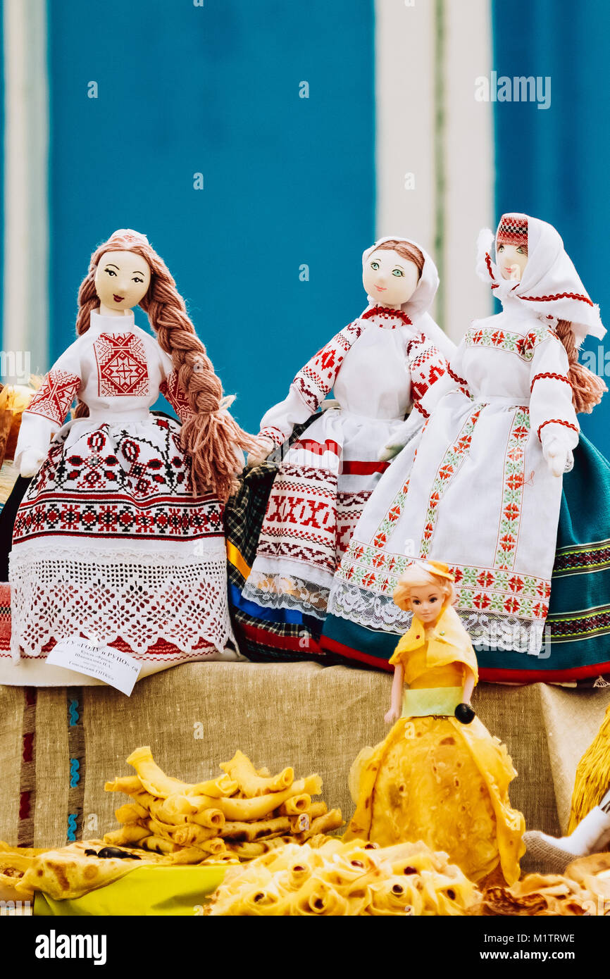 Belarusian traditional dress hi-res stock photography and images - Alamy