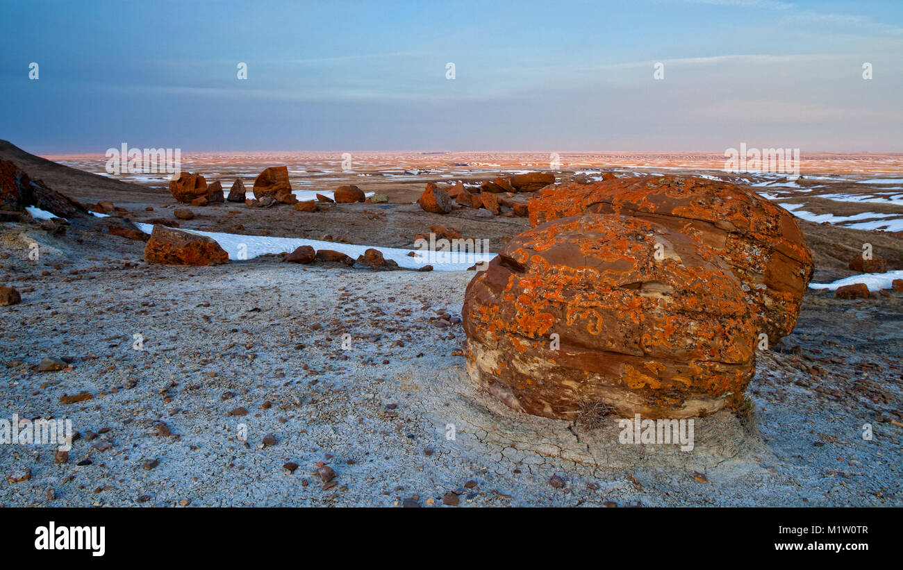 Red boulders hi-res stock photography and images - Alamy