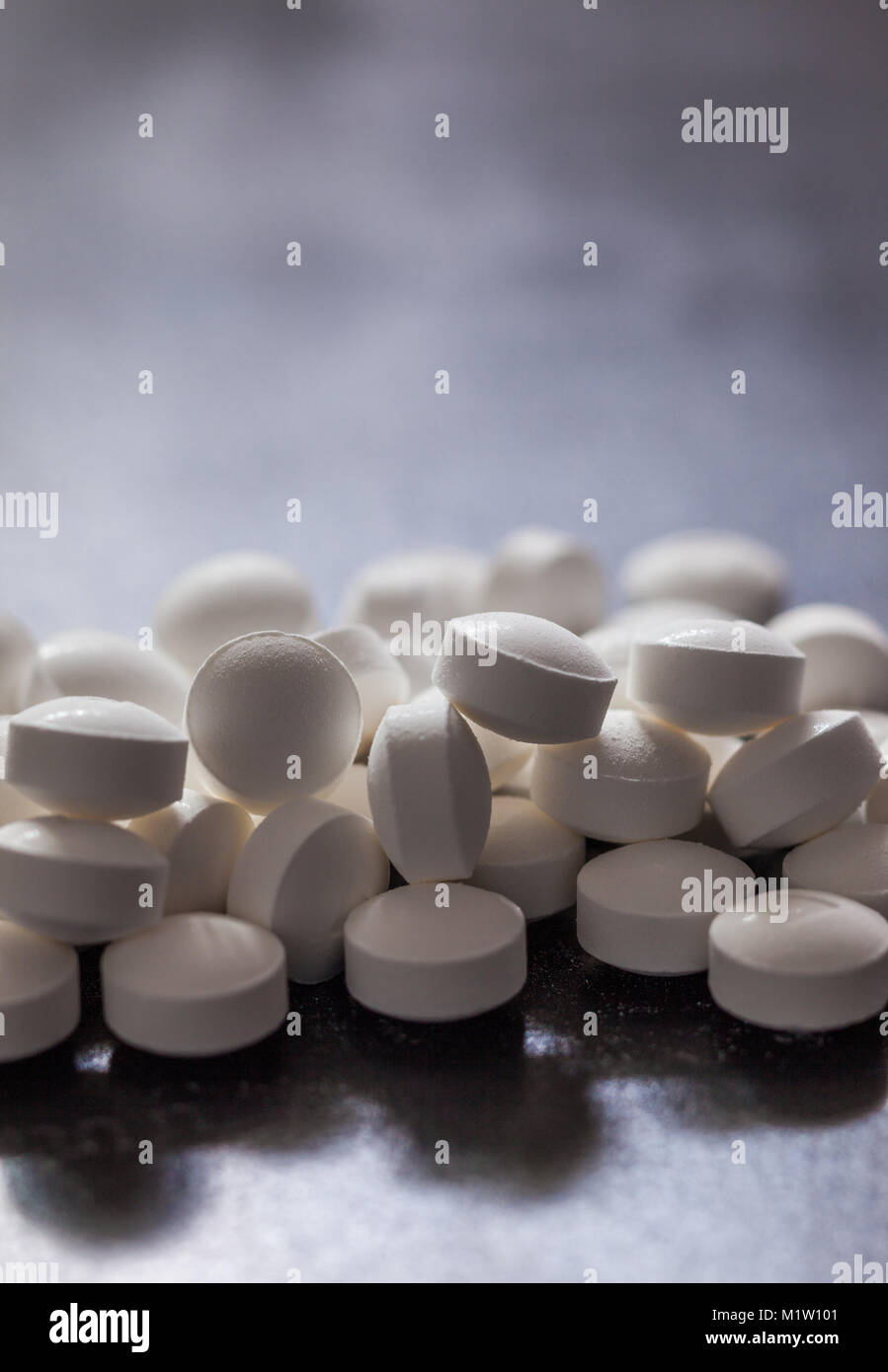 Opoid use hi-res stock photography and images - Alamy