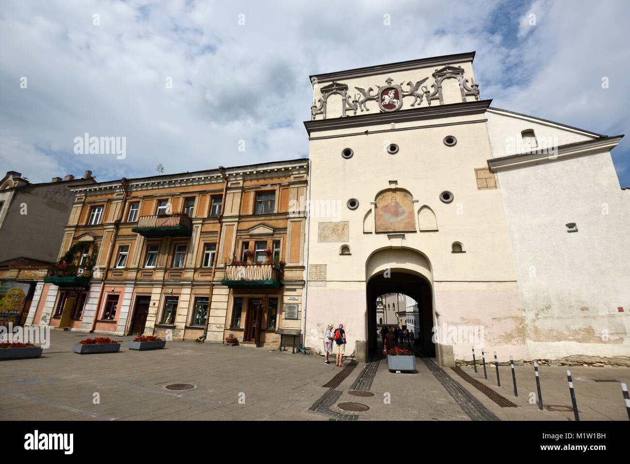 Vilnius Old Town city gate Stock Photo - Alamy