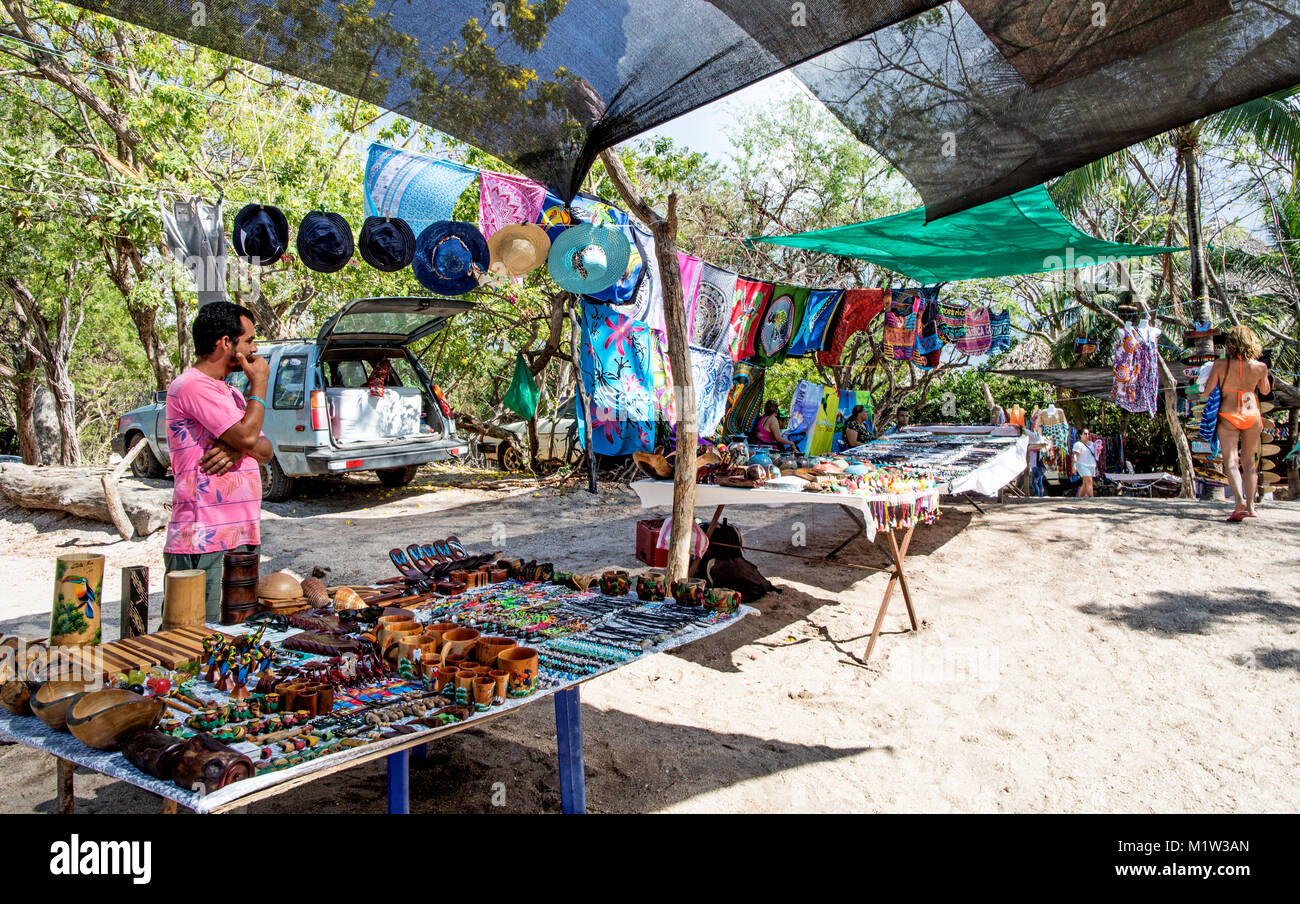 Produce shops hi-res stock photography and images - Alamy