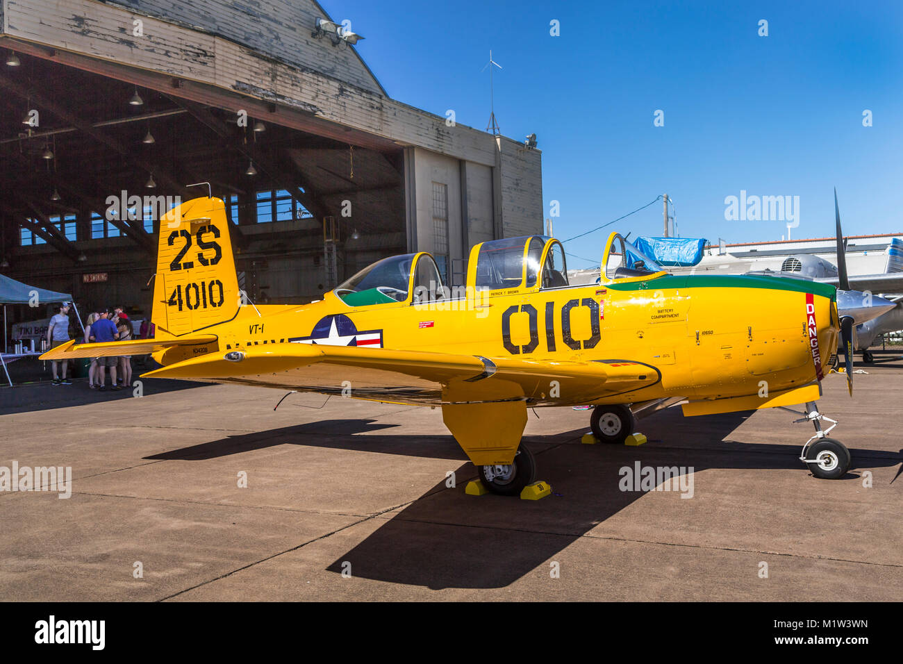 A Beechcraft T-34B Mentor aircraft in static ground display at the 2017 ...
