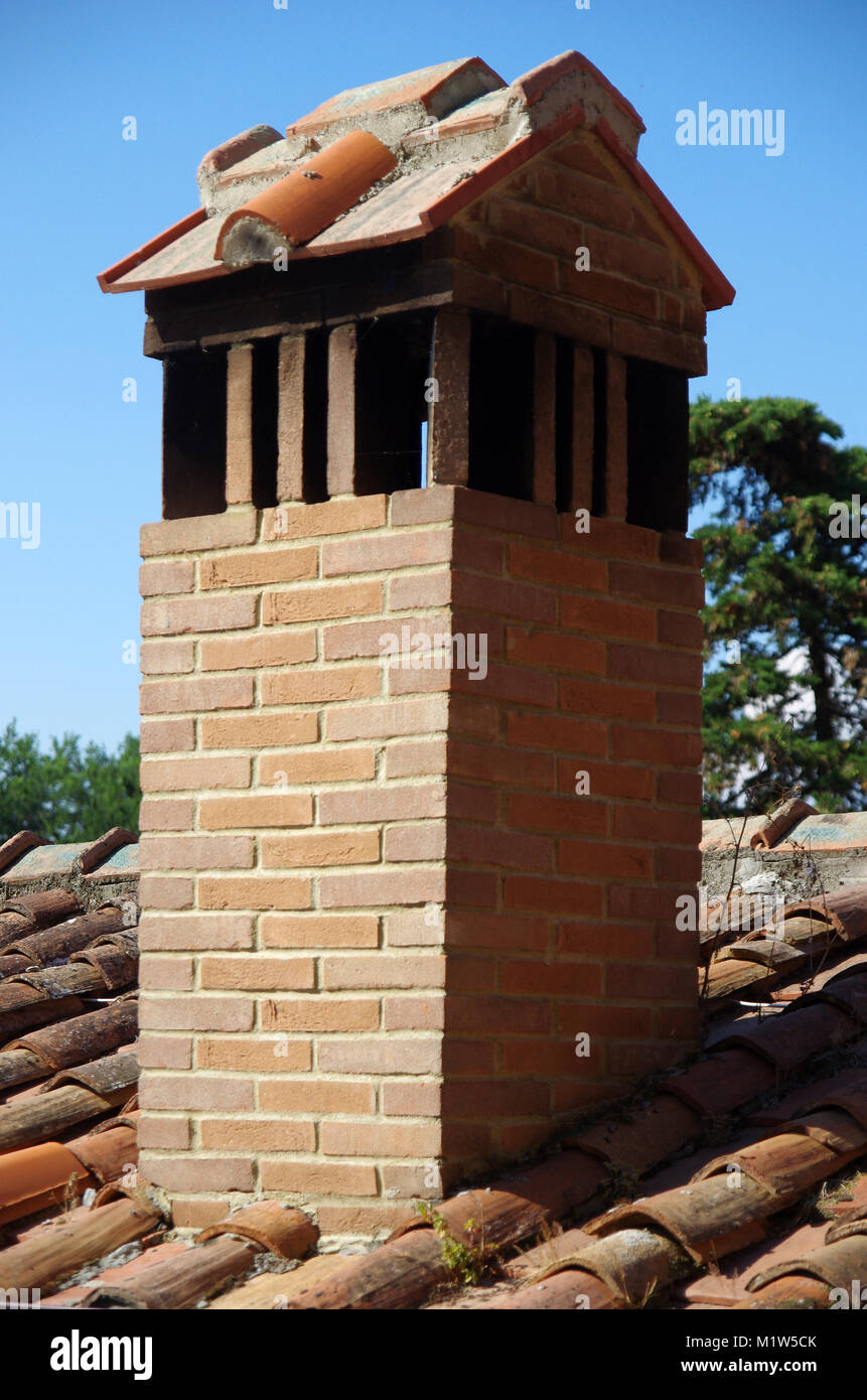 Fired roof tiles hi-res stock photography and images - Alamy