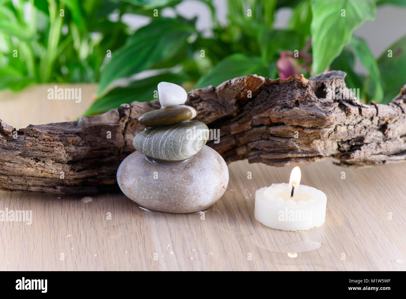 Still life stones hi-res stock photography and images - Alamy