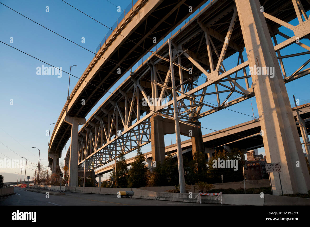 Urban bridge trusses Stock Photo - Alamy