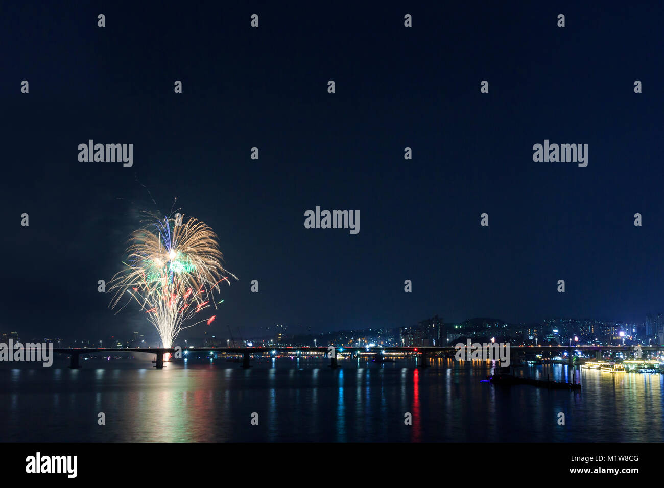 Seoul Firework festival in 2017, a magnificent fireworks extravaganza ...