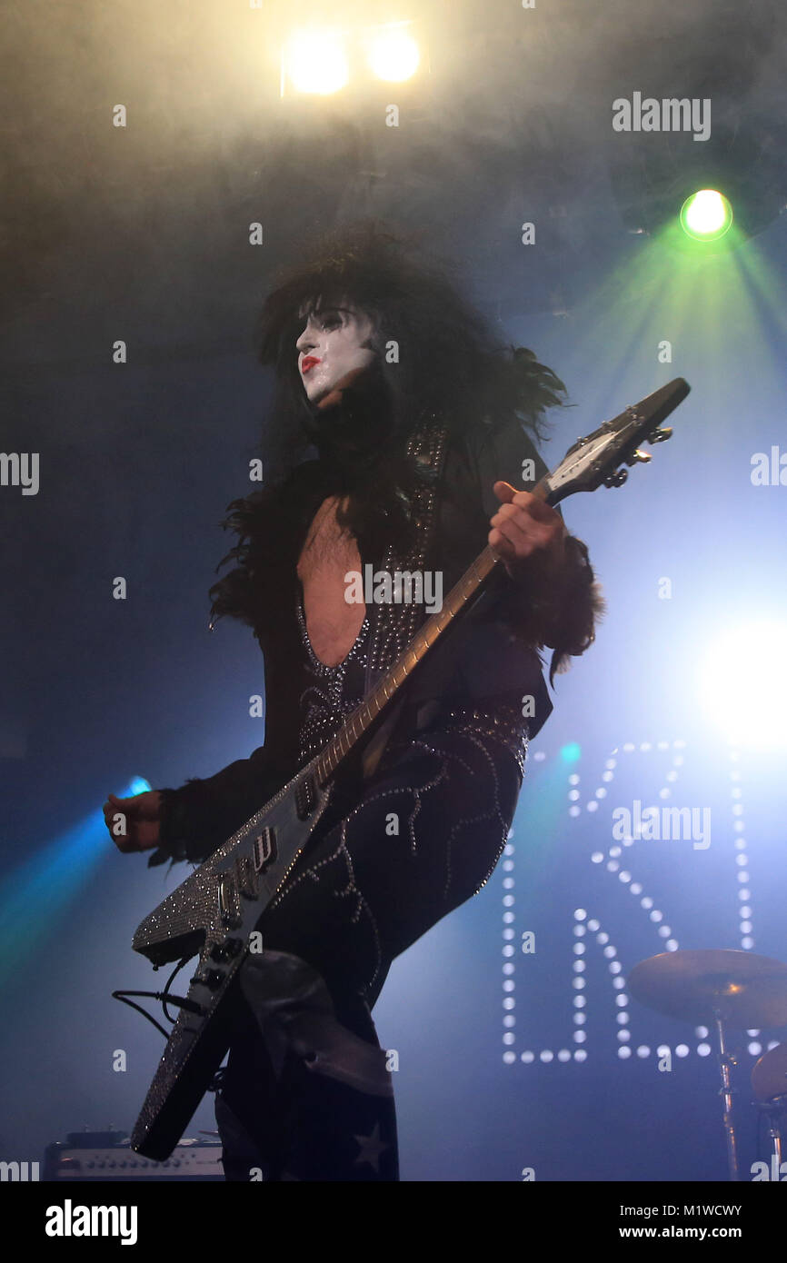 Hotter Than Hell, (Rory Judge, Marty McStravick, David Jeffers and ...