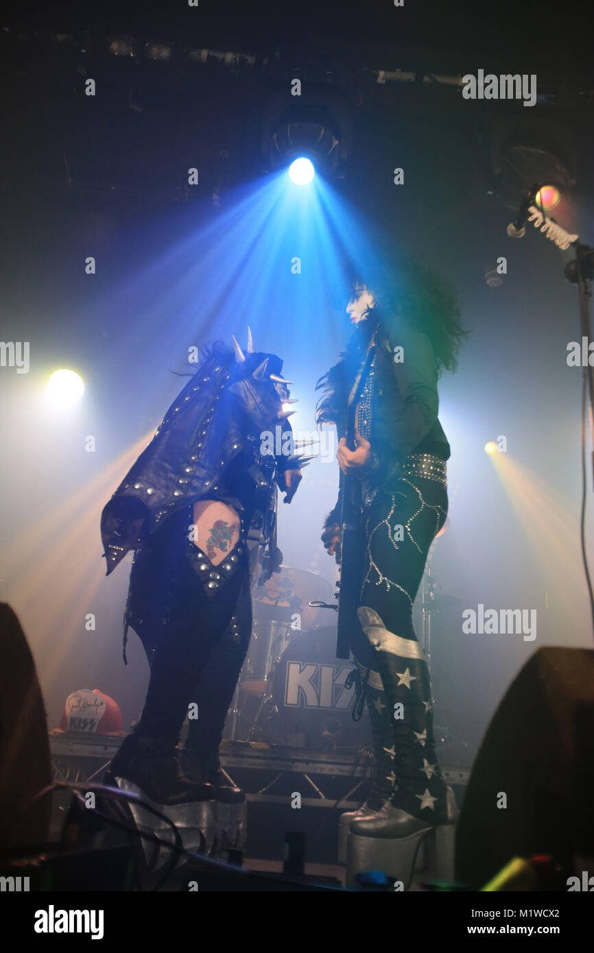 Hotter Than Hell, (Rory Judge, Marty McStravick, David Jeffers and ...