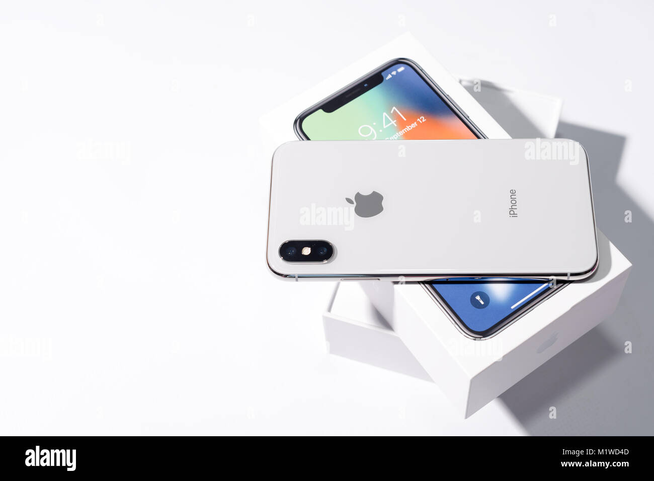 Iphone x hi-res stock photography and images - Alamy