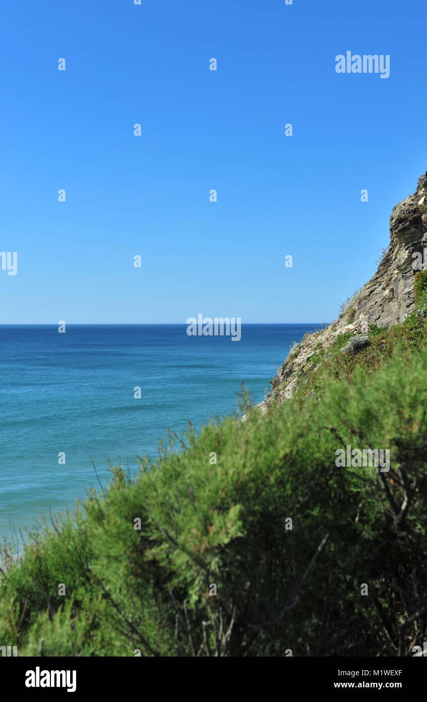 Looking down from the cliffs over the Atlantic Ocean, Watergate Bay ...
