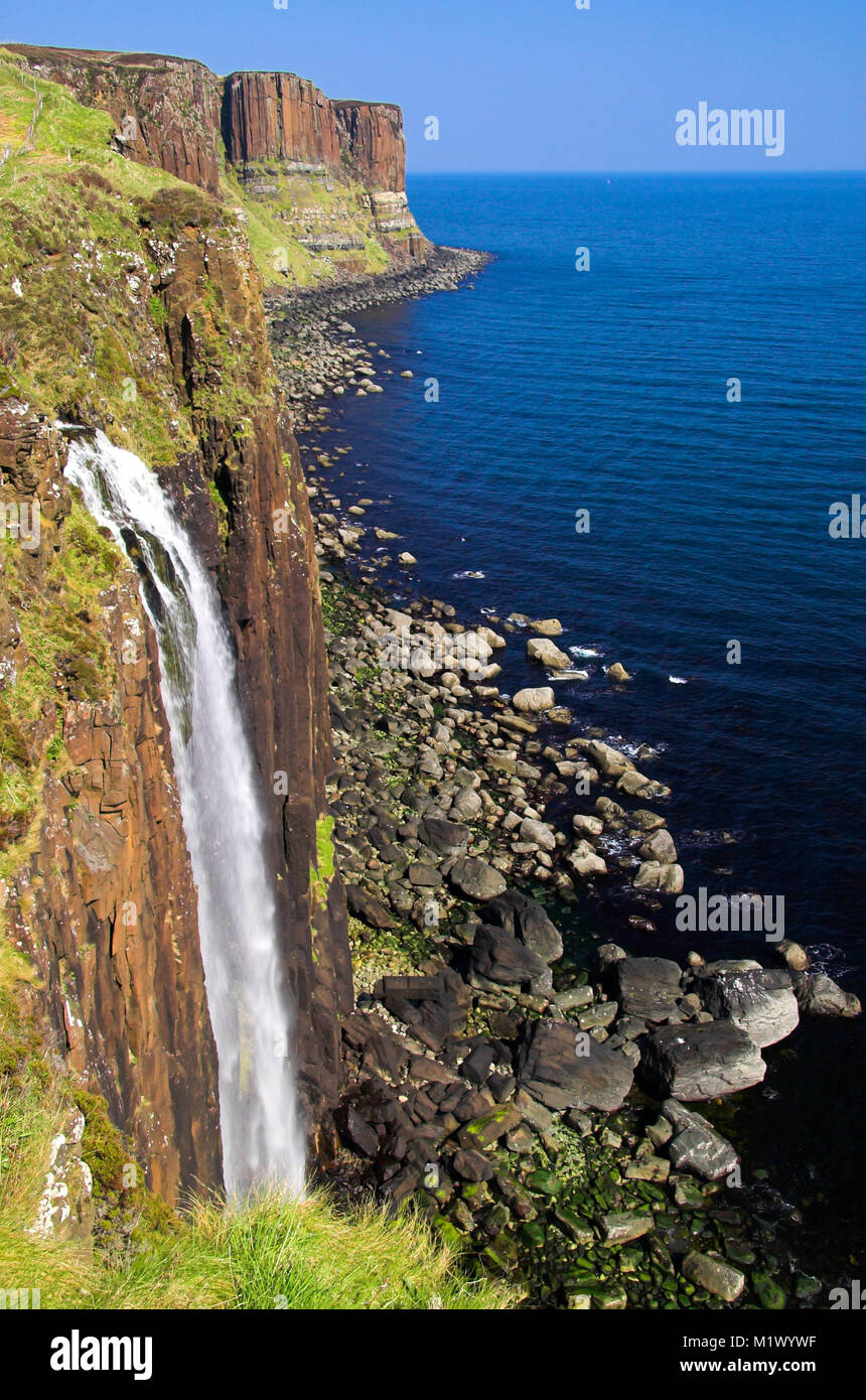 Waterfall and coastline at Kilt Rock, Isle of Skye, Scotland, UK Stock ...