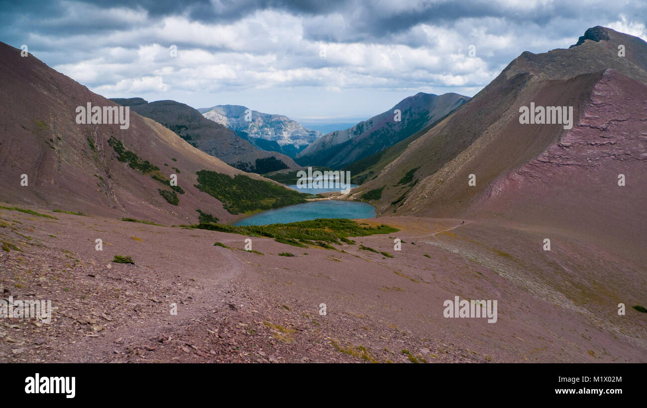 The Carthew-Alderson Hiking trail in Waterton Lake National Park ...
