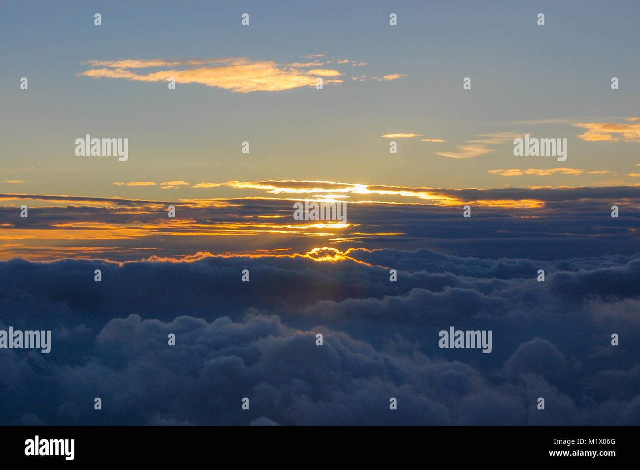 Flight deck aerial hi-res stock photography and images - Alamy