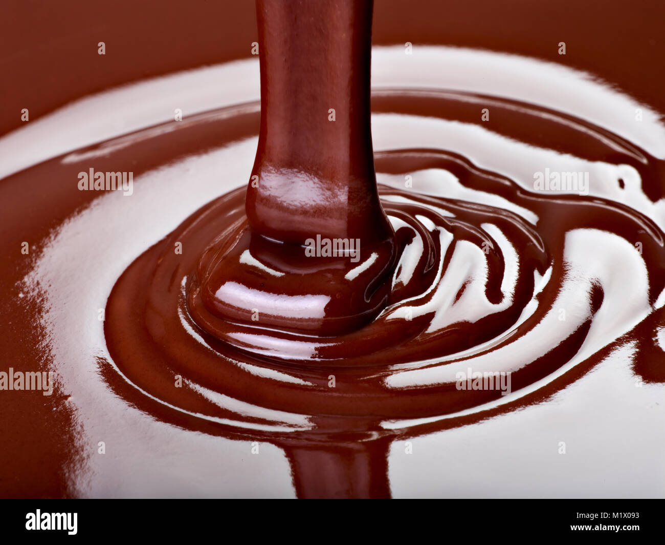 close up of chocolate syrup Stock Photo - Alamy