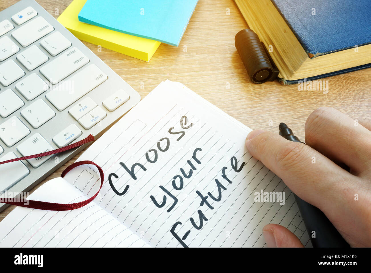 How to choose man hi-res stock photography and images - Alamy