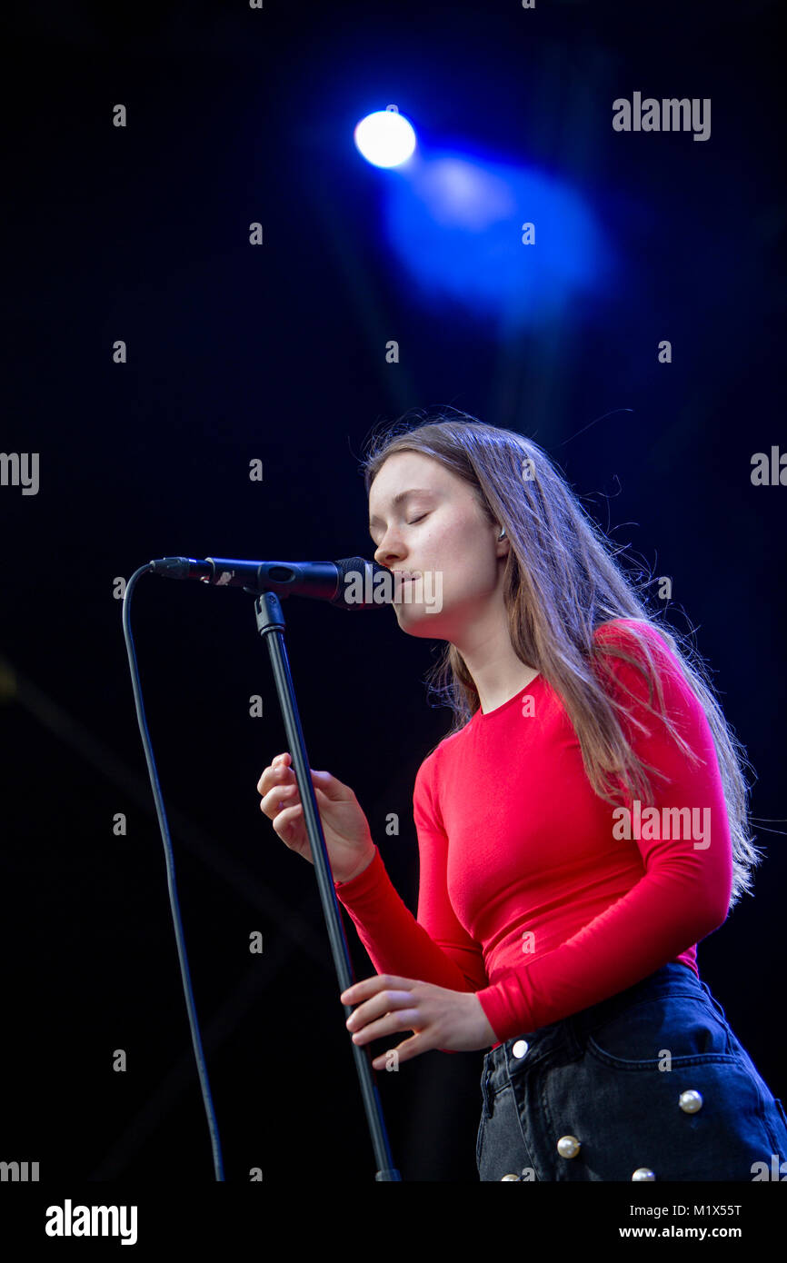 Sigrid Solbakk Raabe Stock Photos & Sigrid Solbakk Raabe Stock Images ...