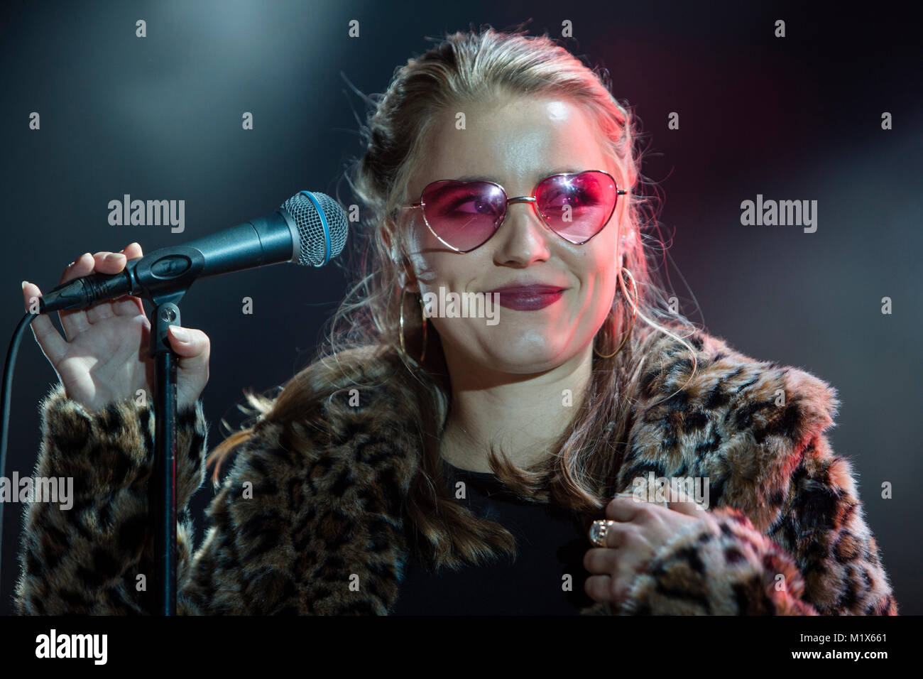 Pop Hole High Resolution Stock Photography and Images - Alamy