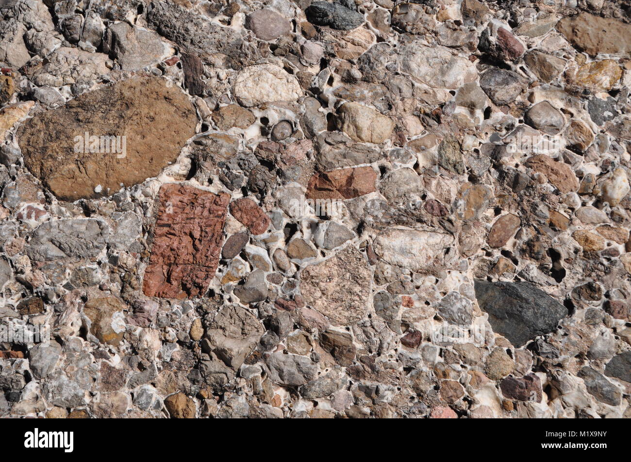 Conglomerate sedimentary rock hi-res stock photography and images - Alamy