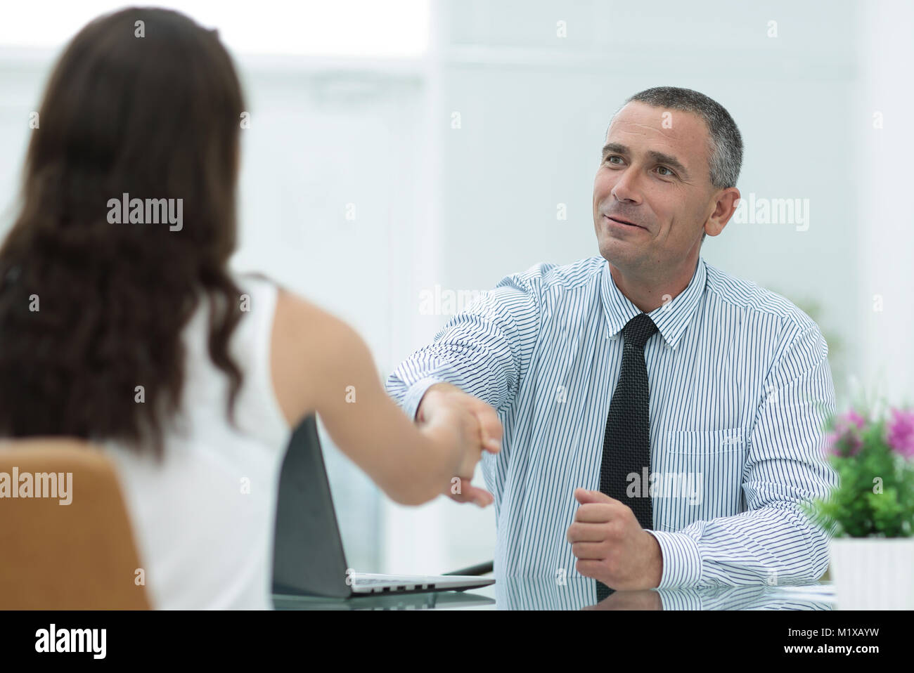 closeup.handshake Manager and client Stock Photo - Alamy