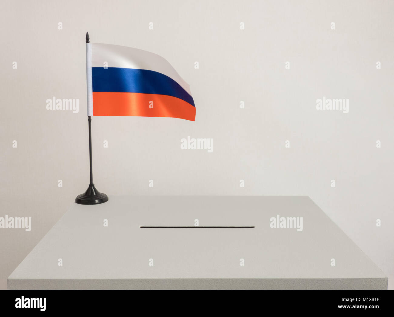 Ballot box with national flag of Russia. Presidential election in 2018 ...